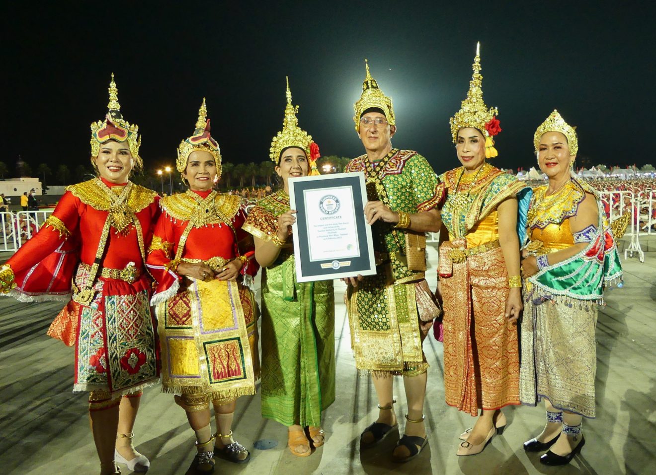 la cérémonie Muay Thai wai kru à Hua Hin bat le record du monde ...